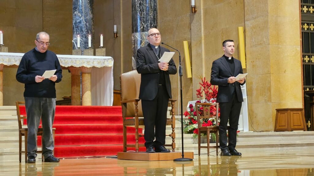 C'è l'ufficialità dalla Santa Sede: l'arcivescovo Accrocca va ad Assisi ...